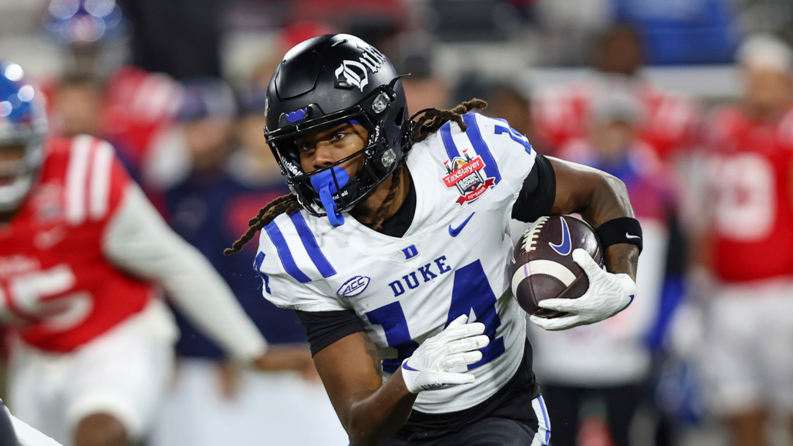 Jaxson Dart ends his Ole Miss career with 4 TD passes and a 52-20 romp ...