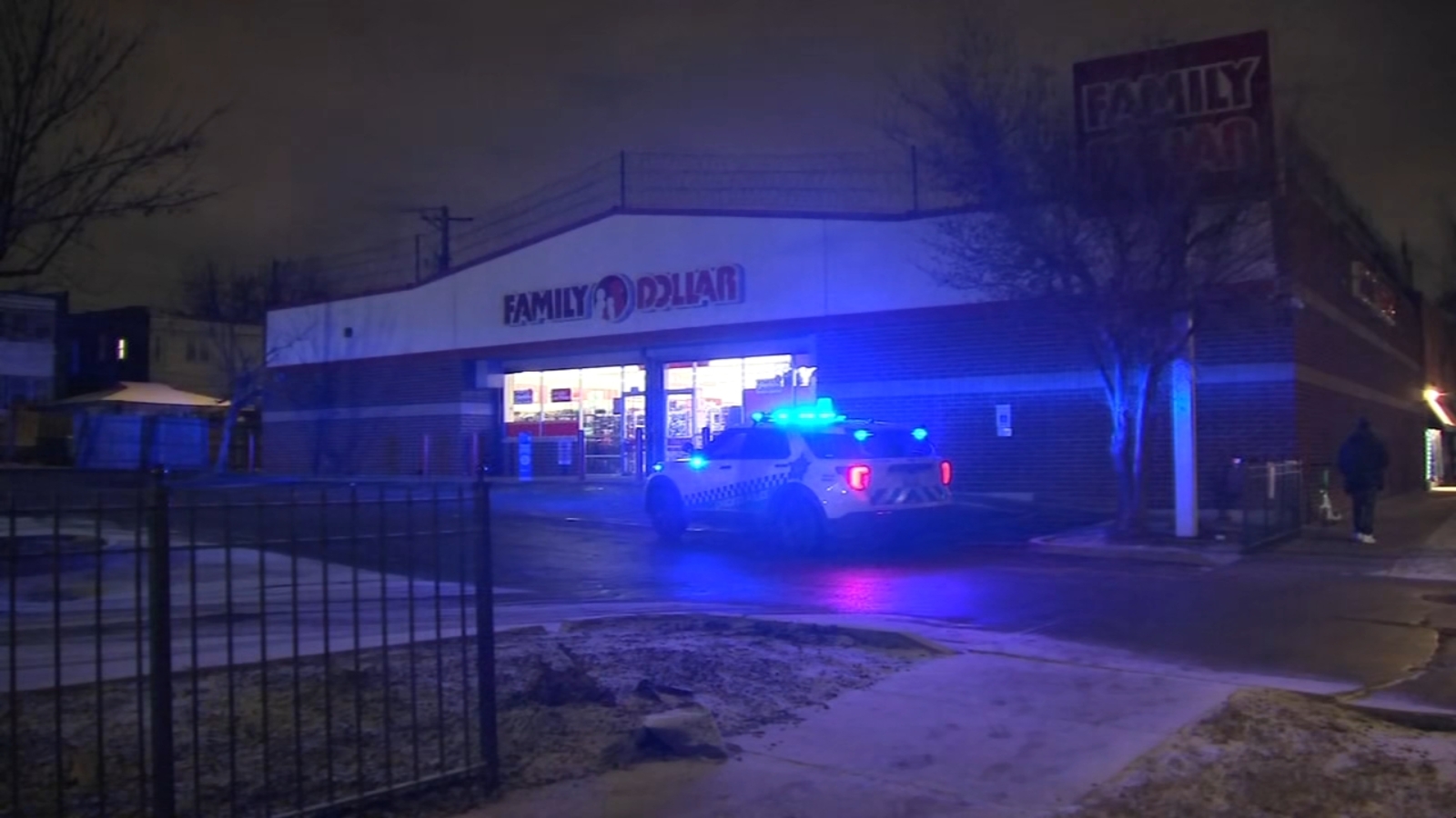 Auburn Gresham, Chicago crime: 3 armed robbery suspects target Family ...