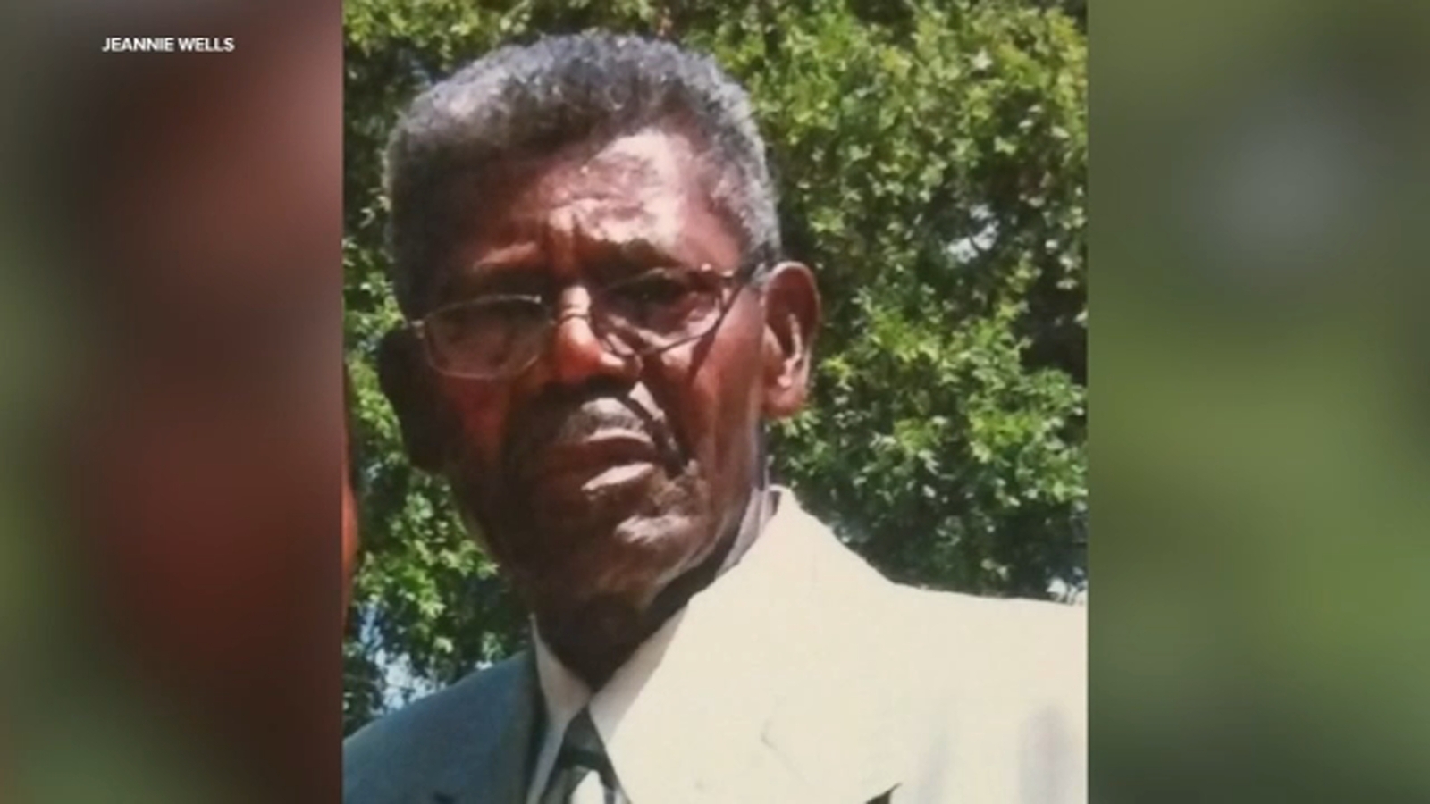 Chicago crime: Family of Andrew Wells continues search for answers 4 ...