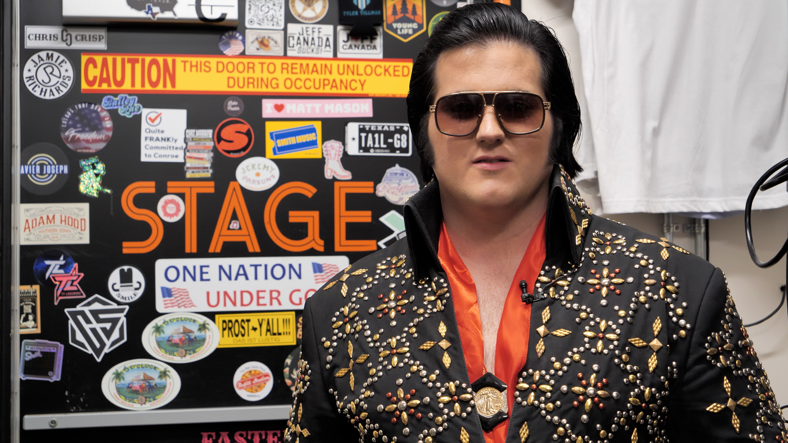 Conroe tribute artist is keeping the legend of Elvis alive - ABC7 Los ...