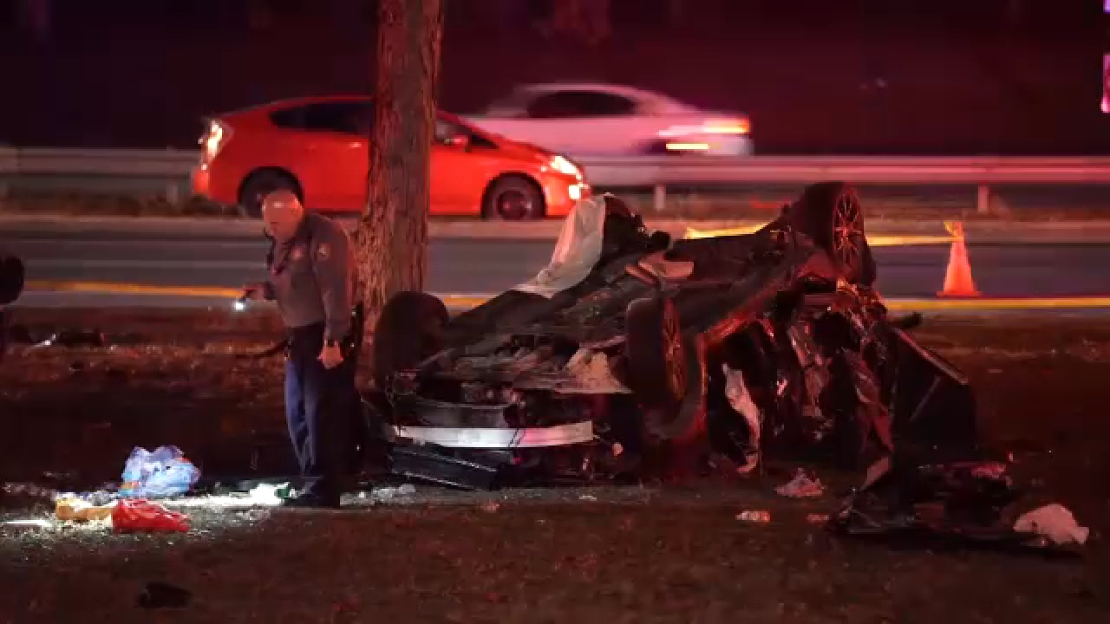 Southern State Parkway crash kills 2 on Long Island, NY; 2 others ...