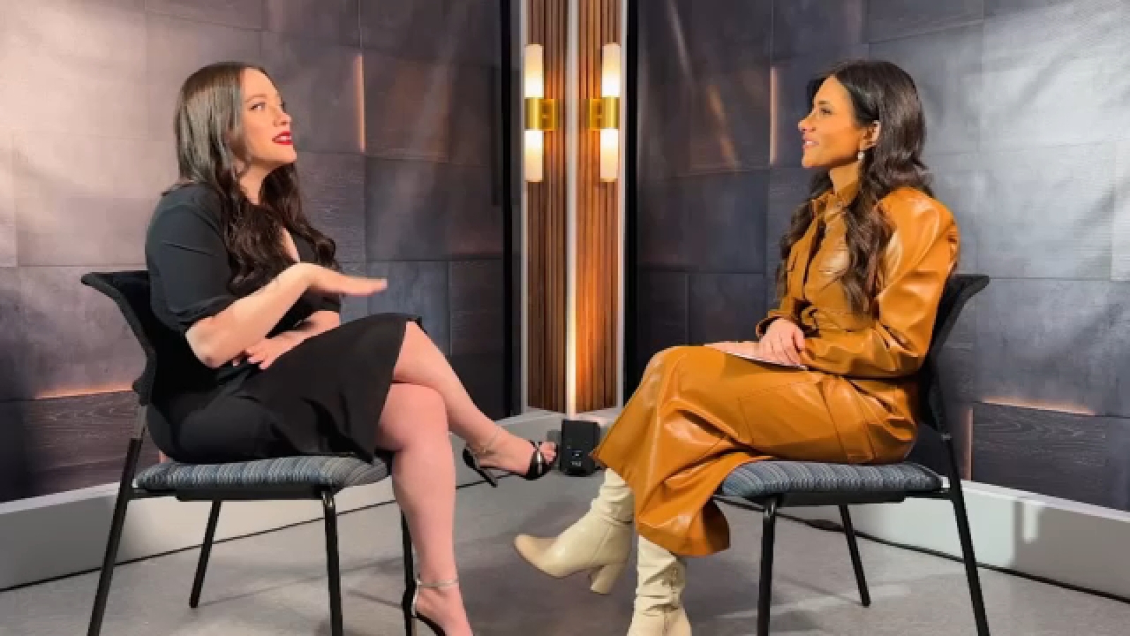 Kat Dennings returns to comedy in ABC's 'Shifting Gears' alongside Tim ...