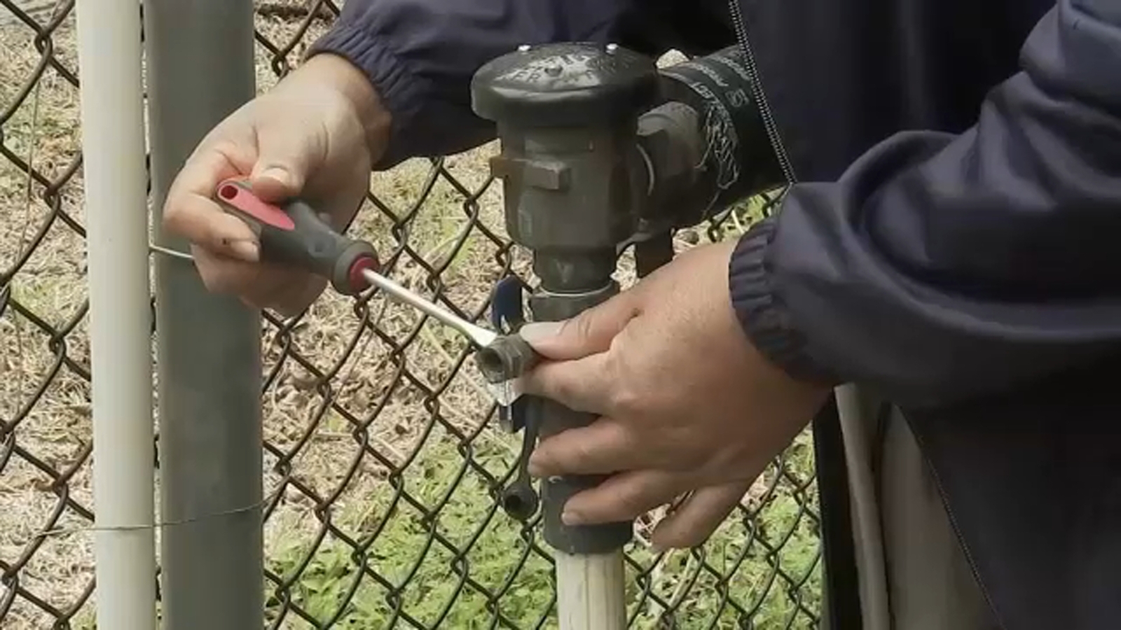 Texas freeze 2025: From pipes to power, how to prepare your home for frigid conditions - ABC13 ...