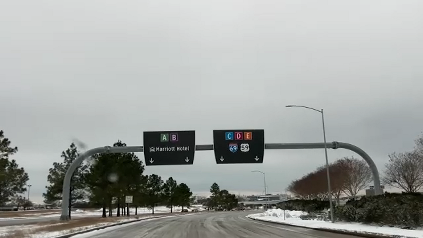 Houston airports traffic: Bush Intercontinental Airport and Hobby ...