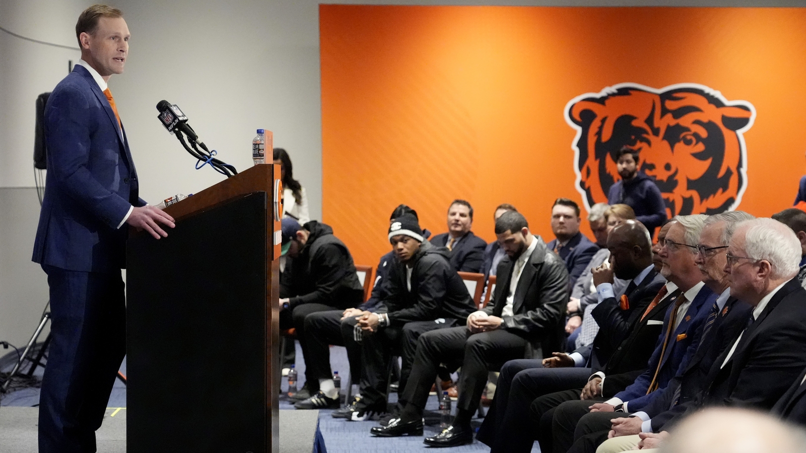Chicago Bears press conference: New NFL team head football coach Ben ...