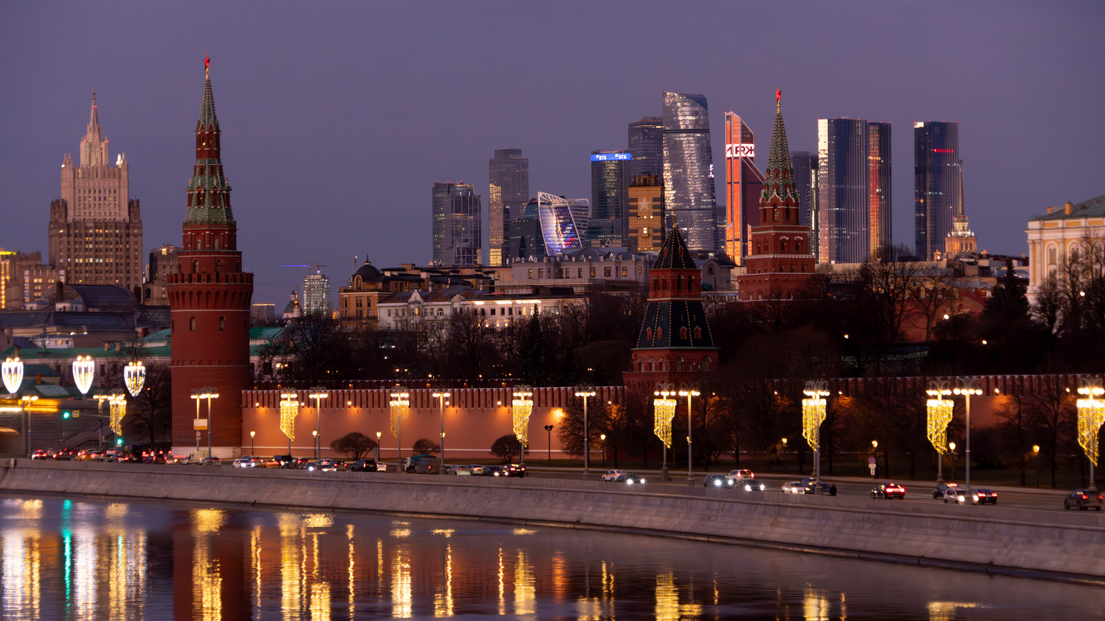 Russia 'very closely' monitoring Trump's sanctions threats, Kremlin ...