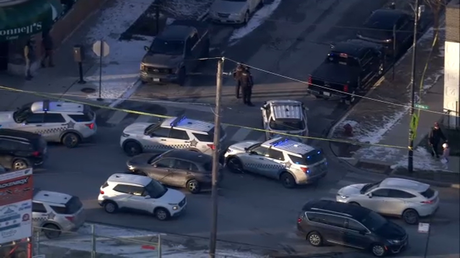 Chicago police shooting: Suspect shot by CPD while leaning out of ...