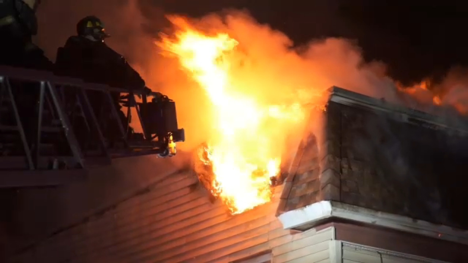Firefighters battle 2-alarm fire in freezing early morning conditions ...