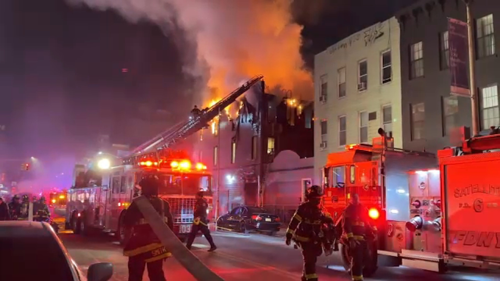 Williamsburg fire: 4 people hurt, 10 families displaced after fire ...