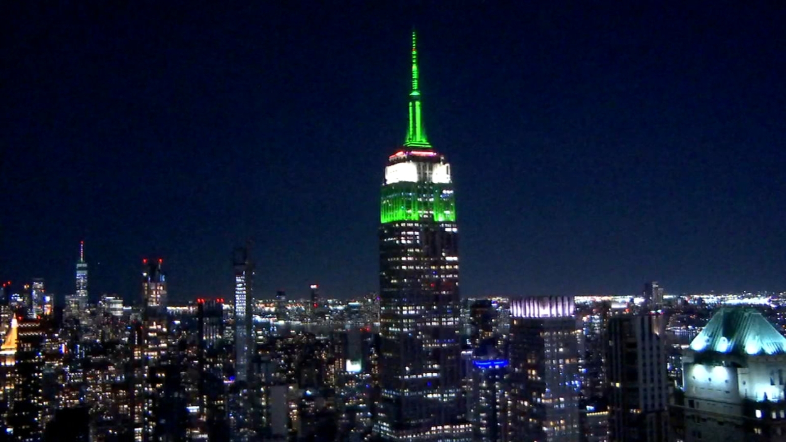 Empire State Building shines in green and white after Eagles NFC ...