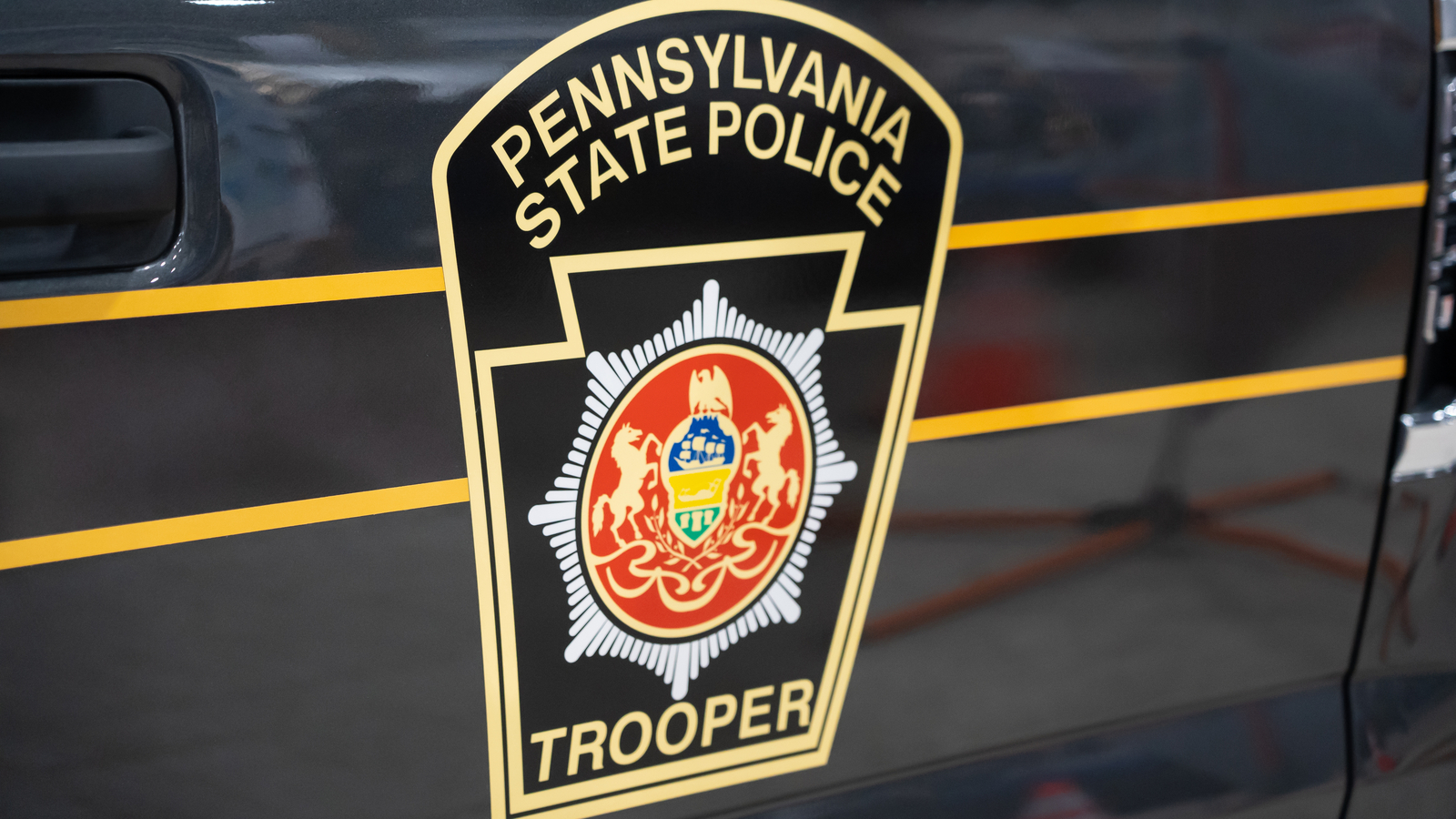 Pennsylvania State Police trooper on horseback injured after being hit ...