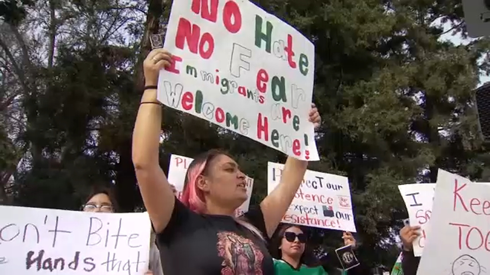 Valley demonstrators stand in solidarity for 'Day Without Immigrants ...