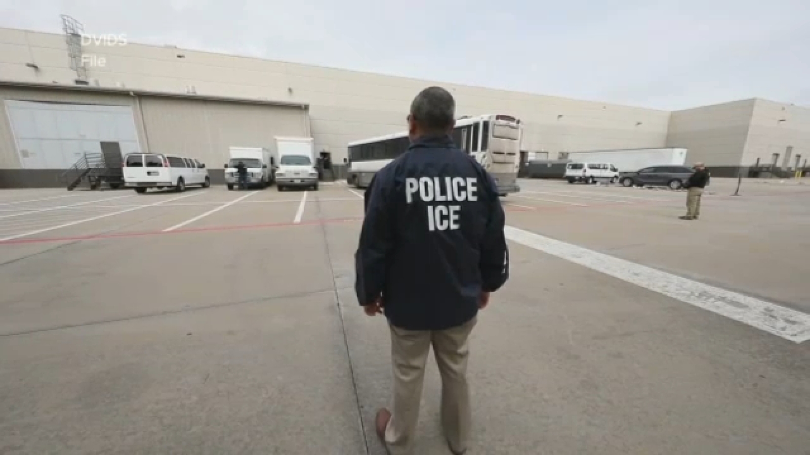 Long Island immigration: ICE deputizing some Nassau County detectives ...