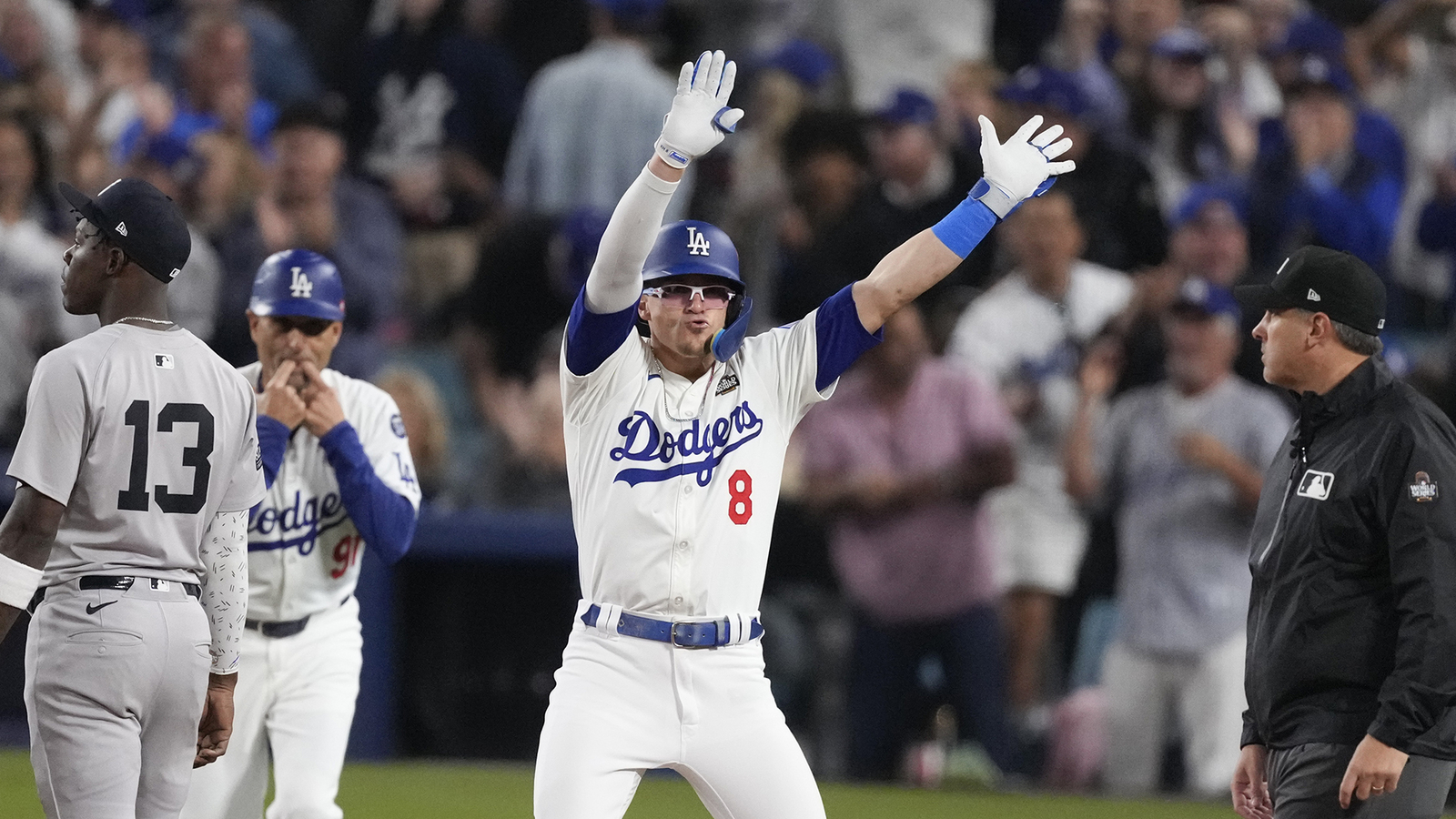 Source: Enrique Hernandez reaches deal to rejoin Dodgers - ABC7 Los Angeles