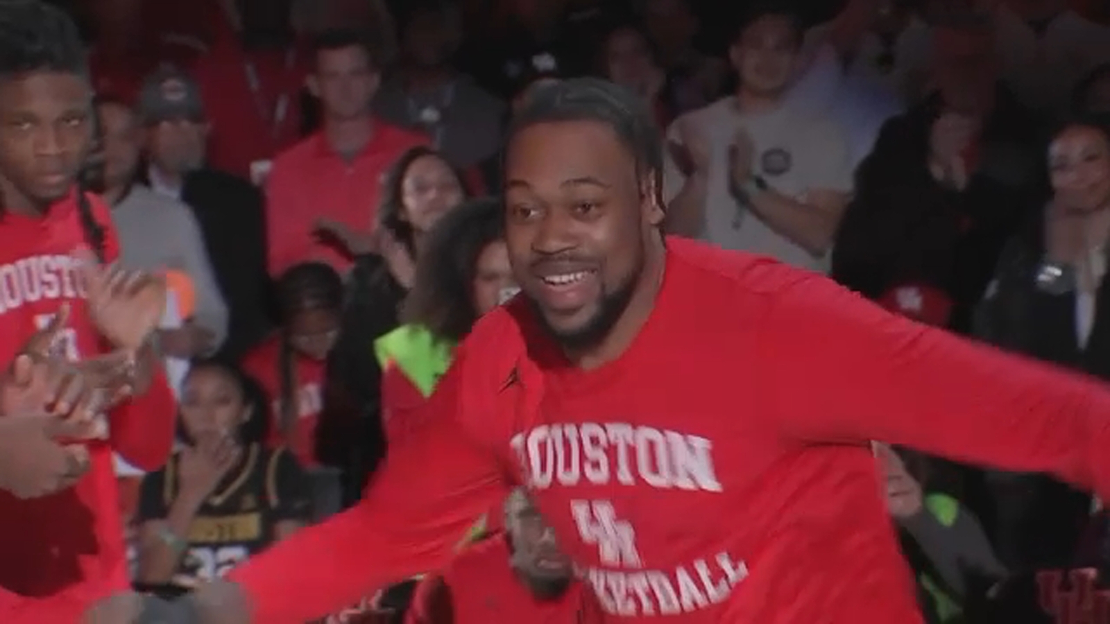 UH star J'Wan Roberts looks back on journey from being red-shirted to ...