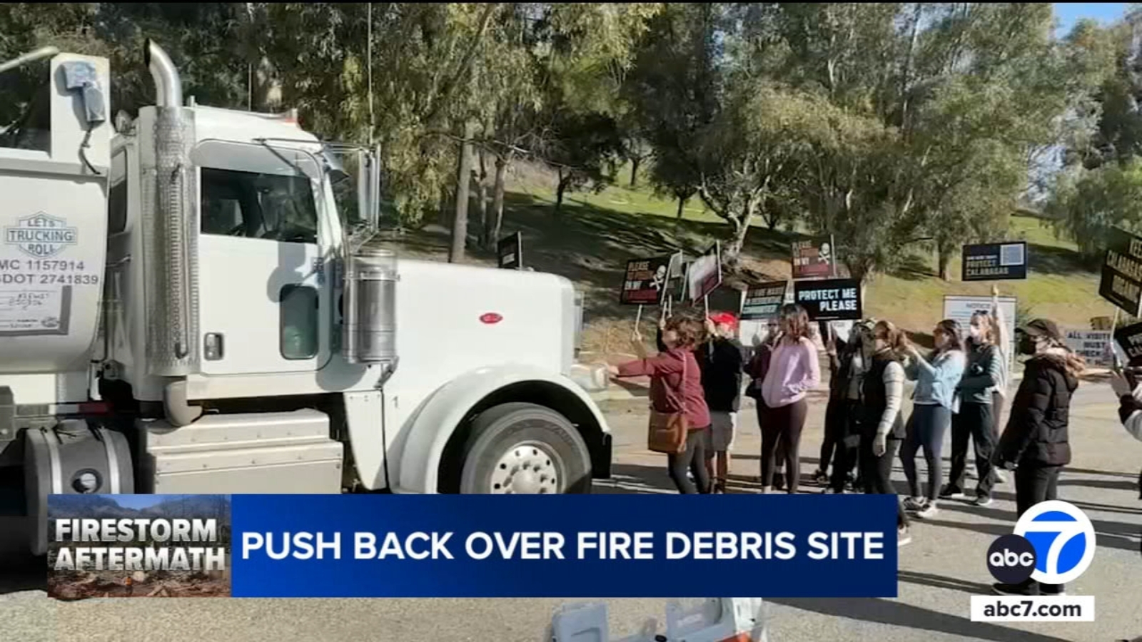 Protesters block trucks carrying Palisades Fire debris from dumping ...