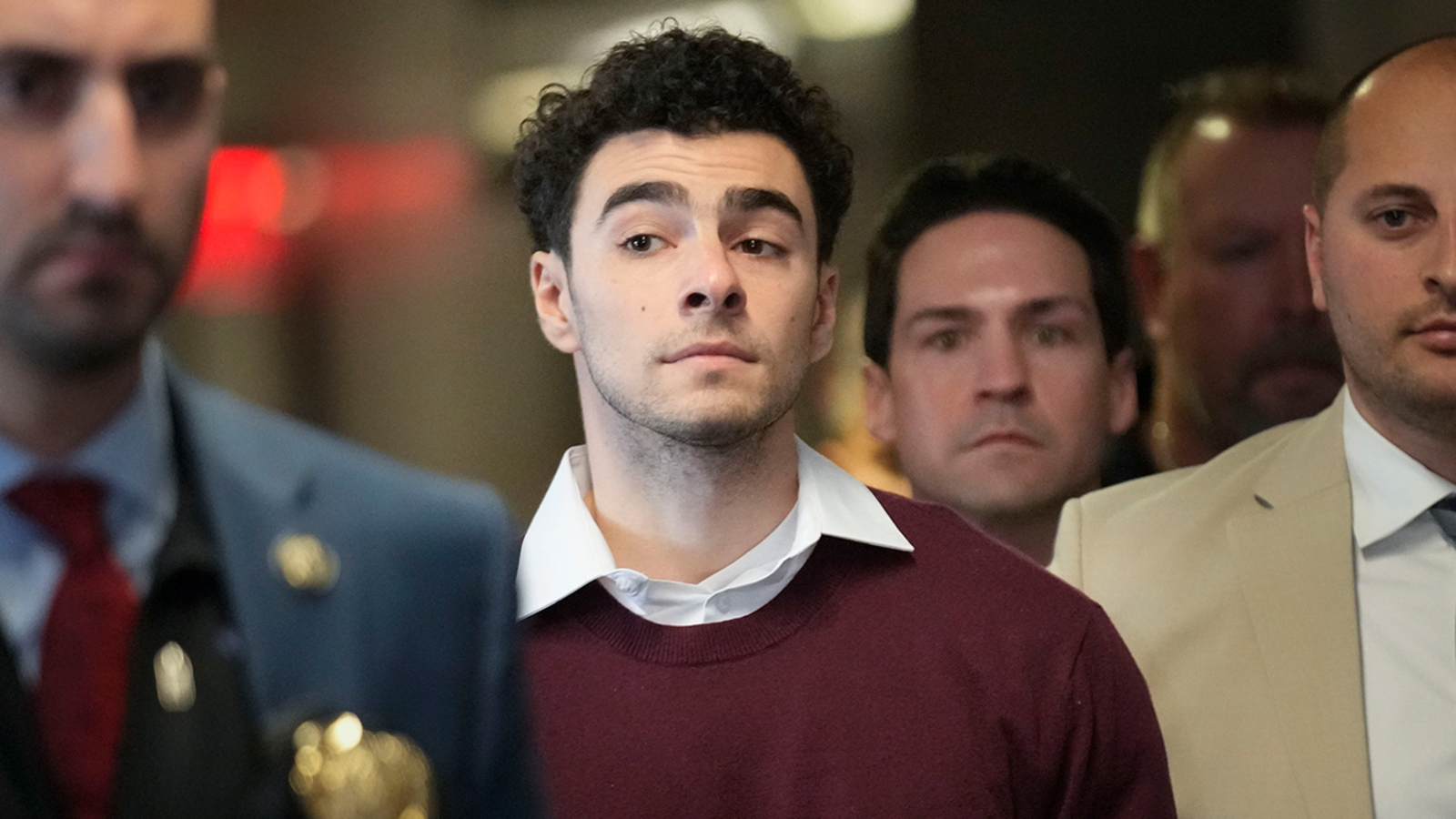 Federal prosecutors to seek death penalty for accused CEO killer Luigi Mangione - ABC7 New York