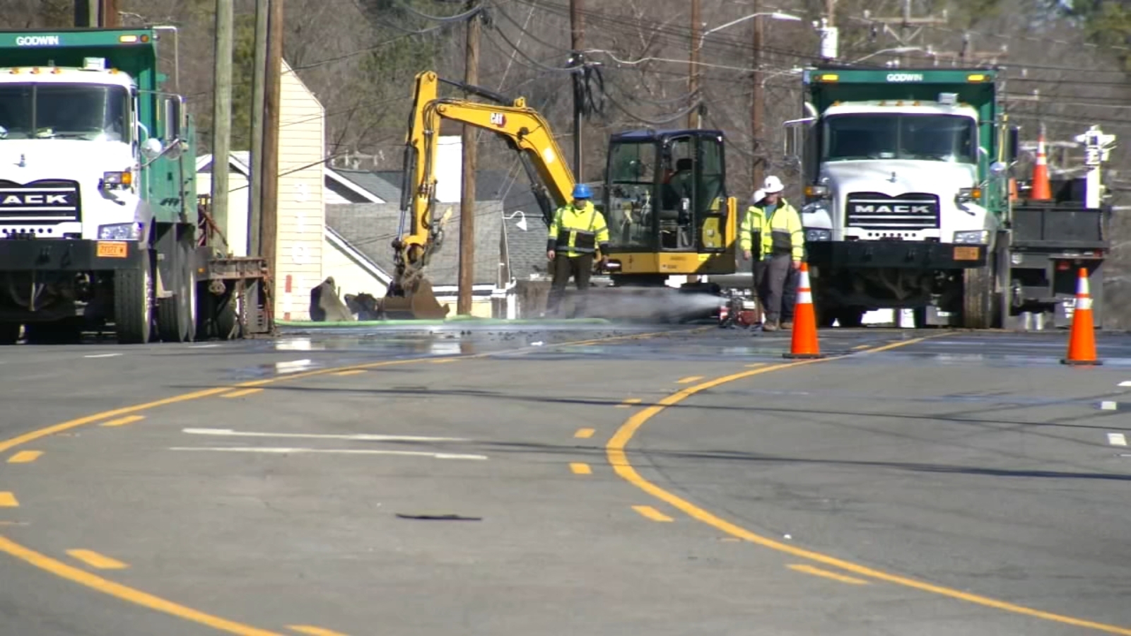 Durham NC water break | Water main break shuts down Guess Road from ...
