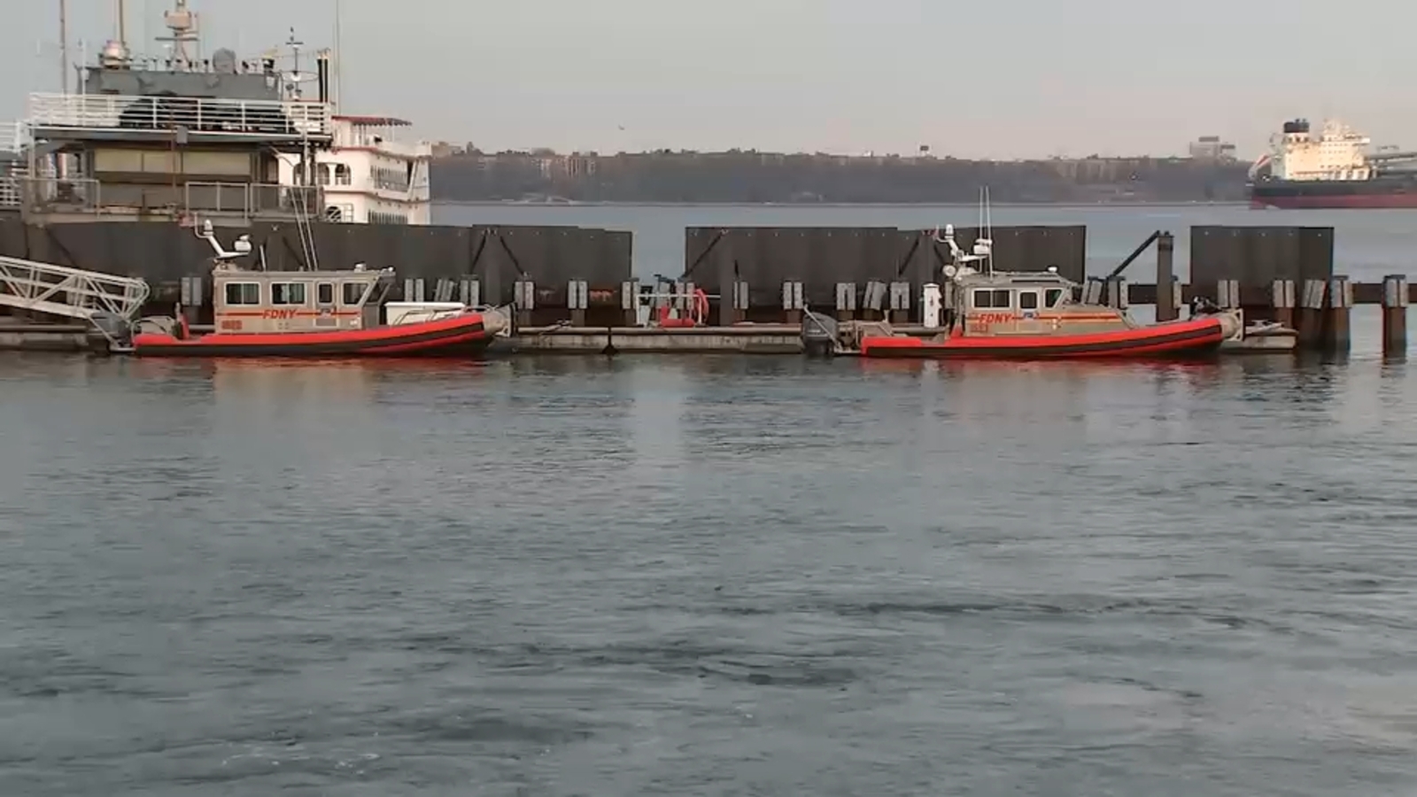 3 dead, 2 injured after boat overturns in Ambrose Channel off Staten ...