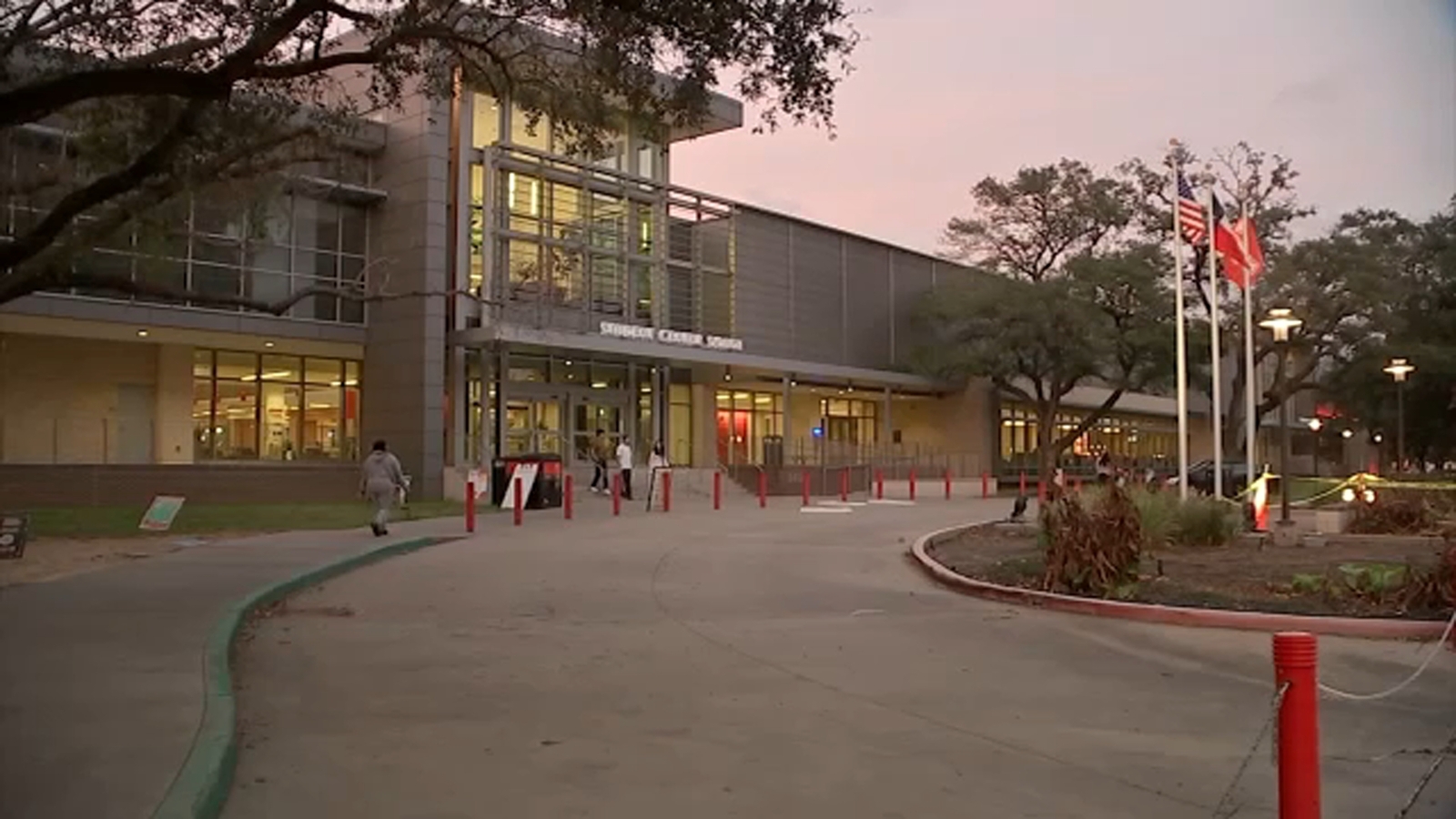 University of Houston approves funds to expedite $18M campus lighting ...