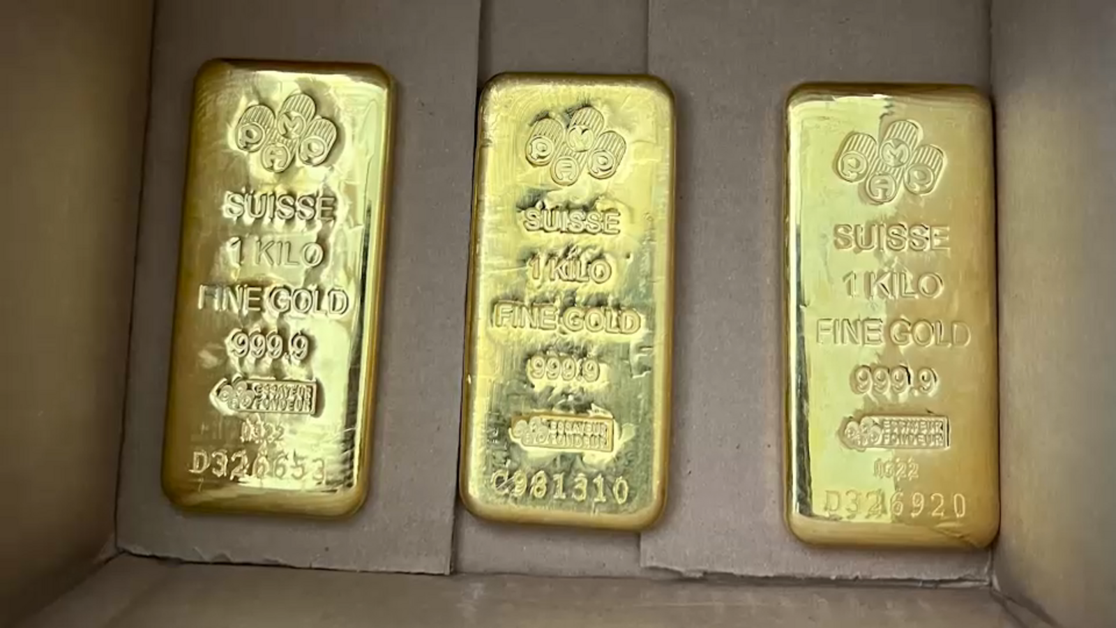 'Gold Grifters': Inside the growing scam using couriers to pick up gold ...