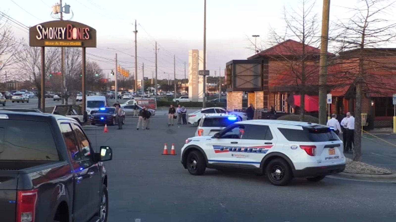 Sencedrick Barham | 18-year-old dies after shooting in parking lot of ...