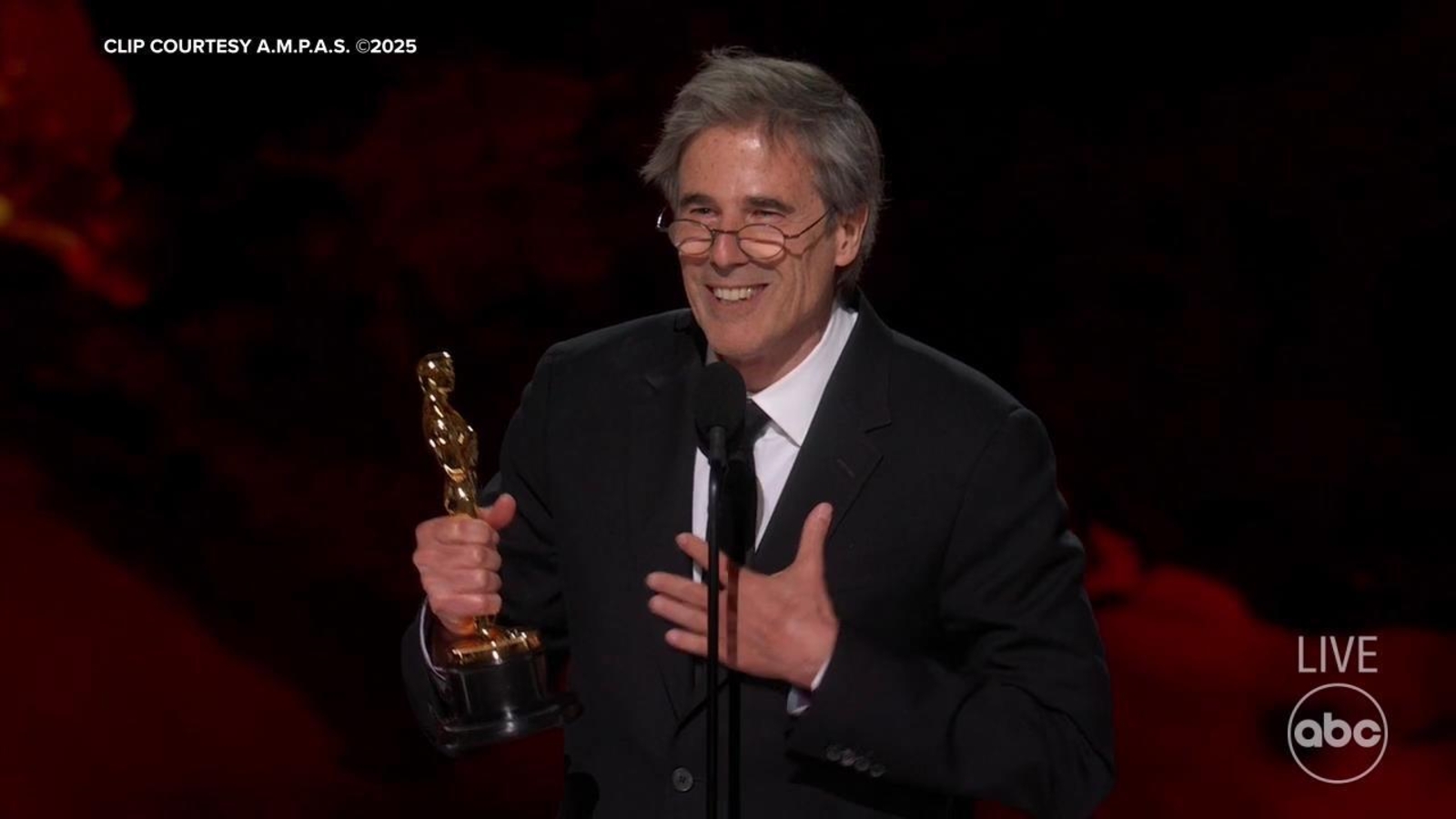 'I'm Still Here' wins Oscar for Best International Feature Film - ABC7 ...