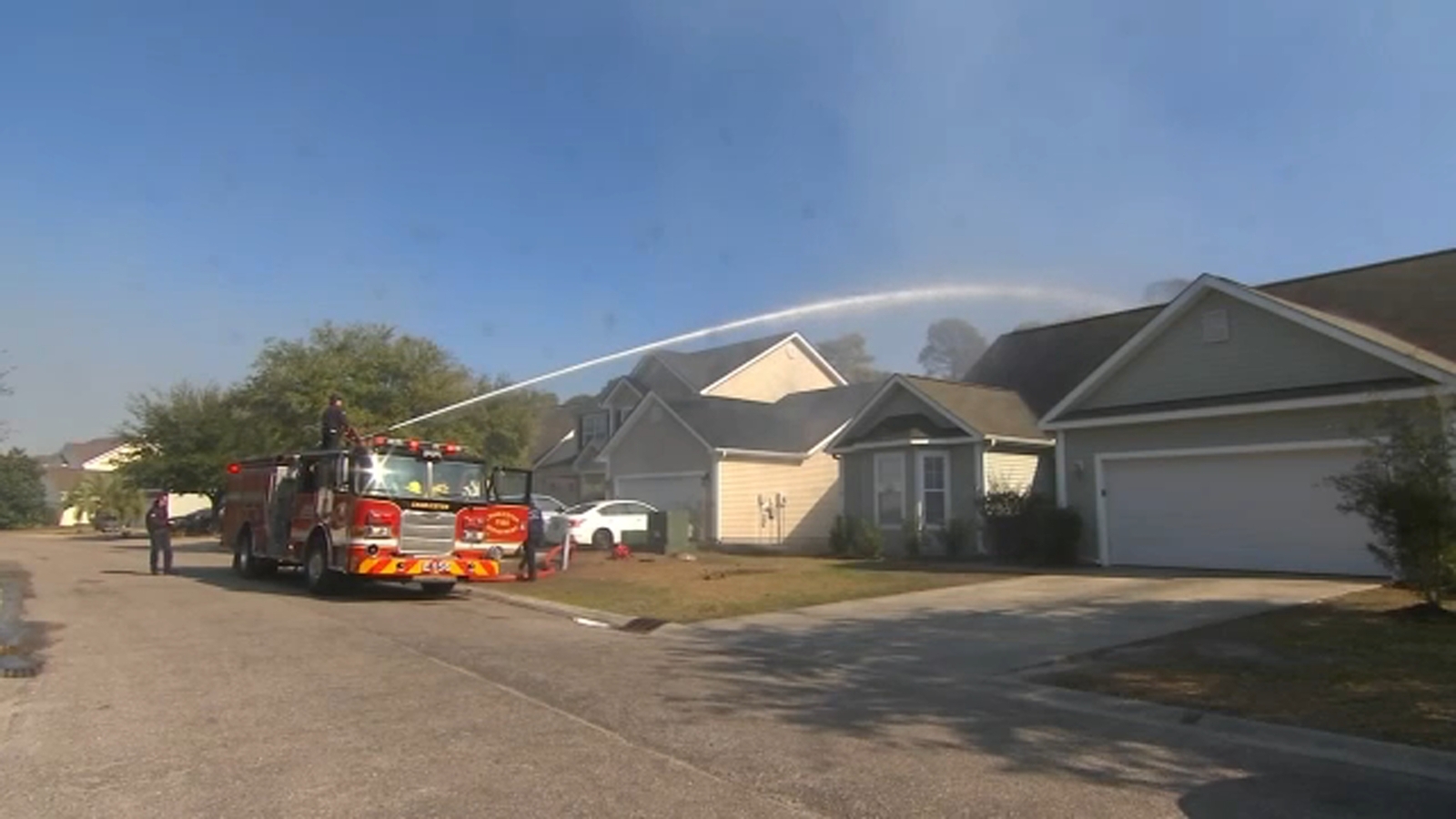 SC Wildfire | Property owners near Carolina Forest allowed back home as fire still burns ...
