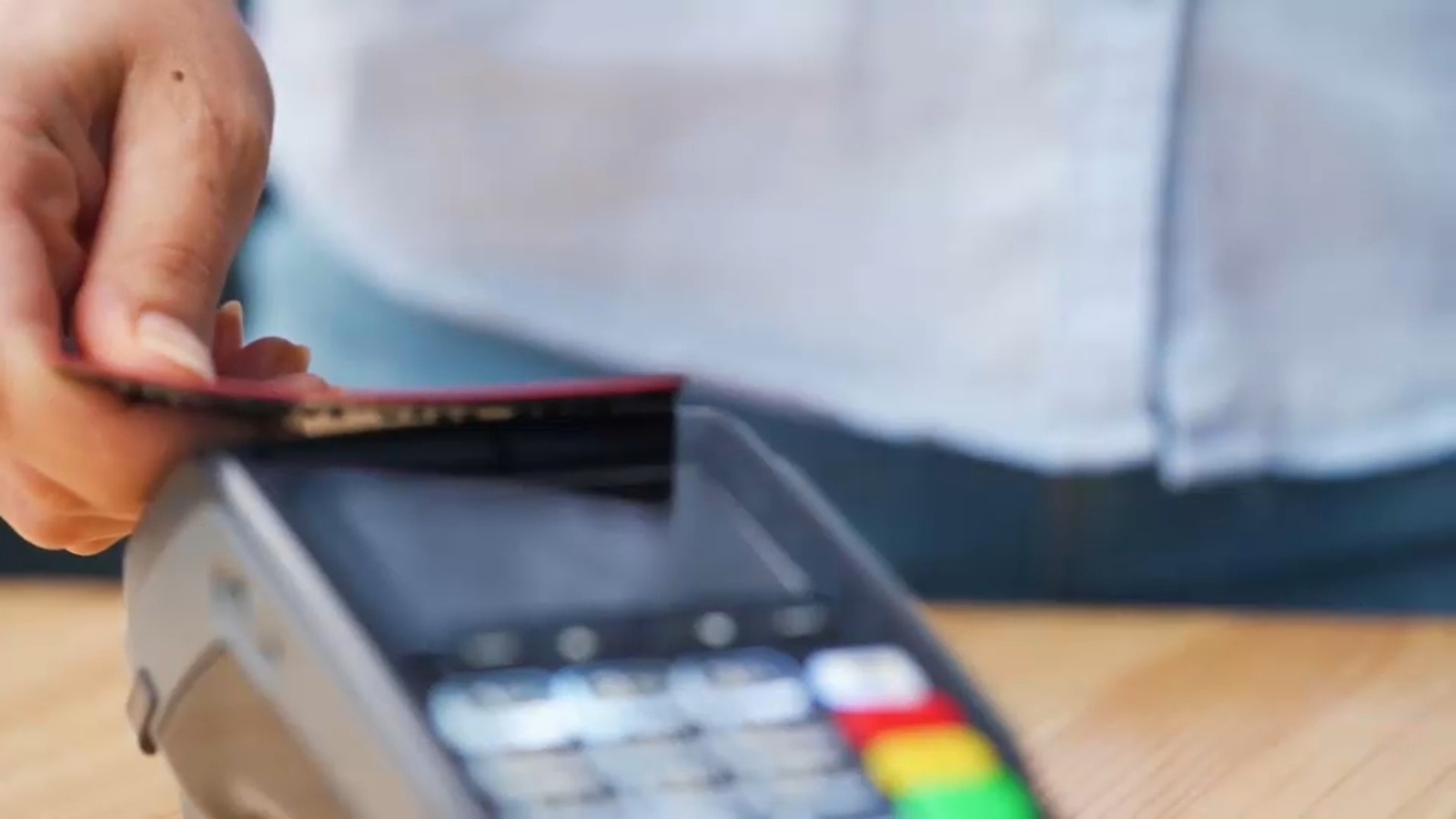 House committee aims to remove rule limiting amount of overdraft fees ...