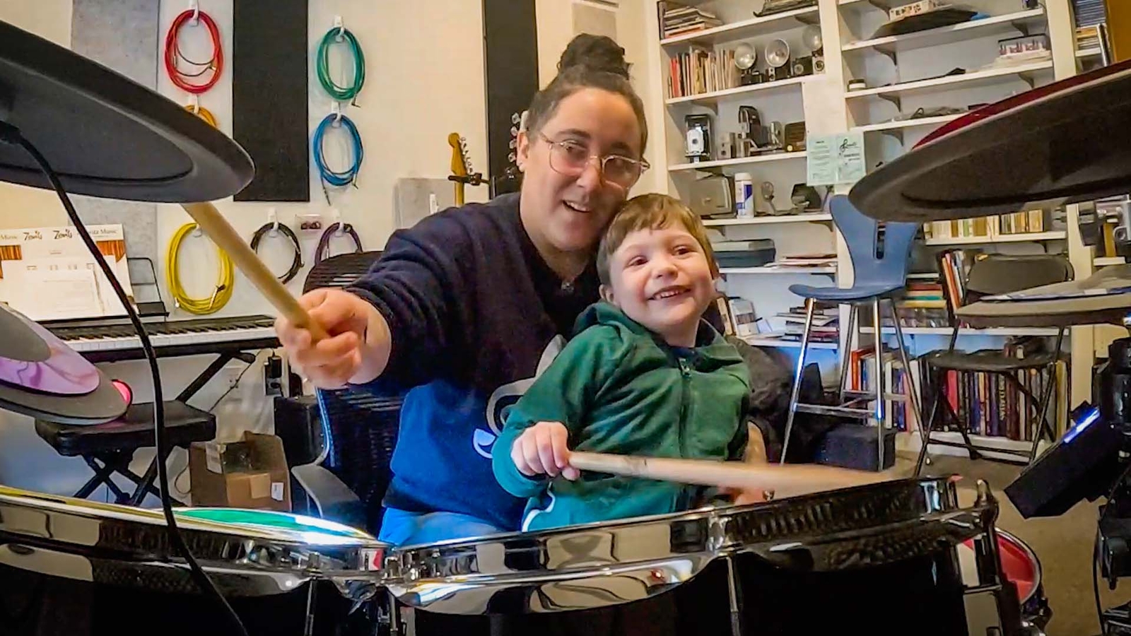 Pa. music teacher helps kids of all abilities find their rhythm - 6abc ...