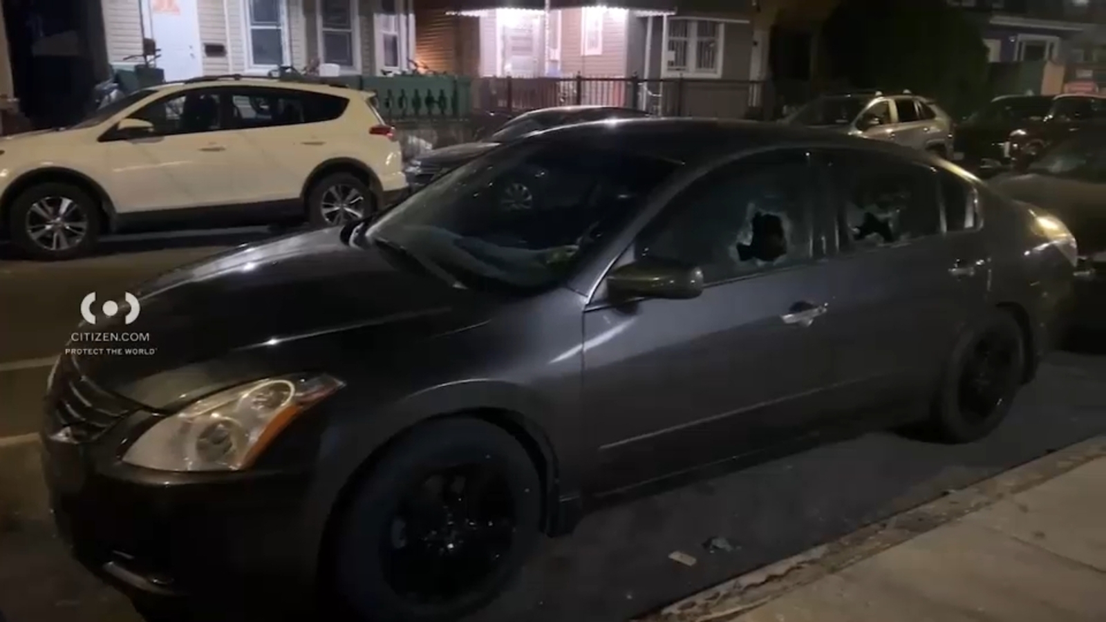 Man arrested for allegedly smashing windows of multiple parked vehicles ...
