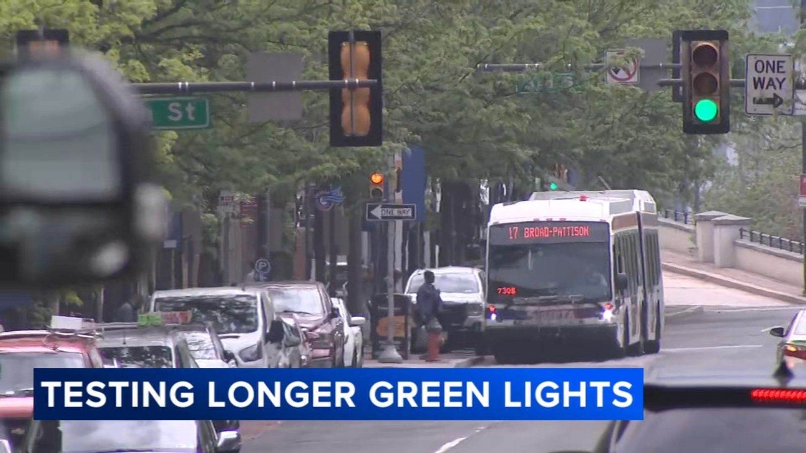 SEPTA's green light pilot program to give buses more time to get ...