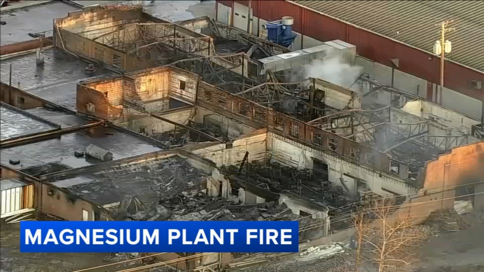 Huge Dixmoor fire destroys Chicago Magnesium Casting facility on Seeley ...