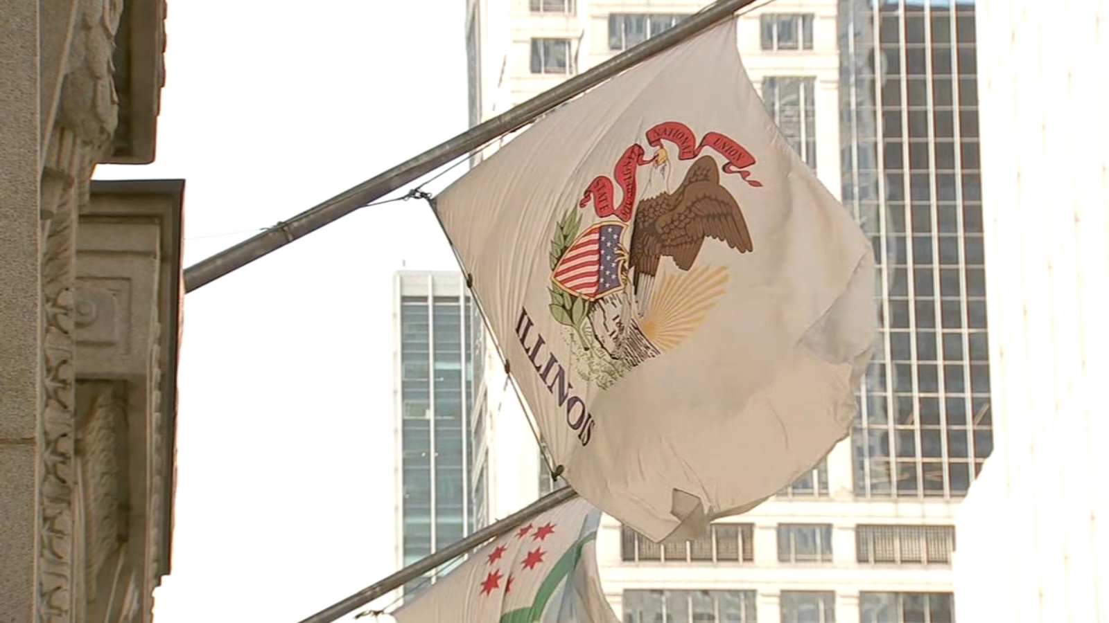 Illinois voters opt to keep current state flag over redesigns after ...