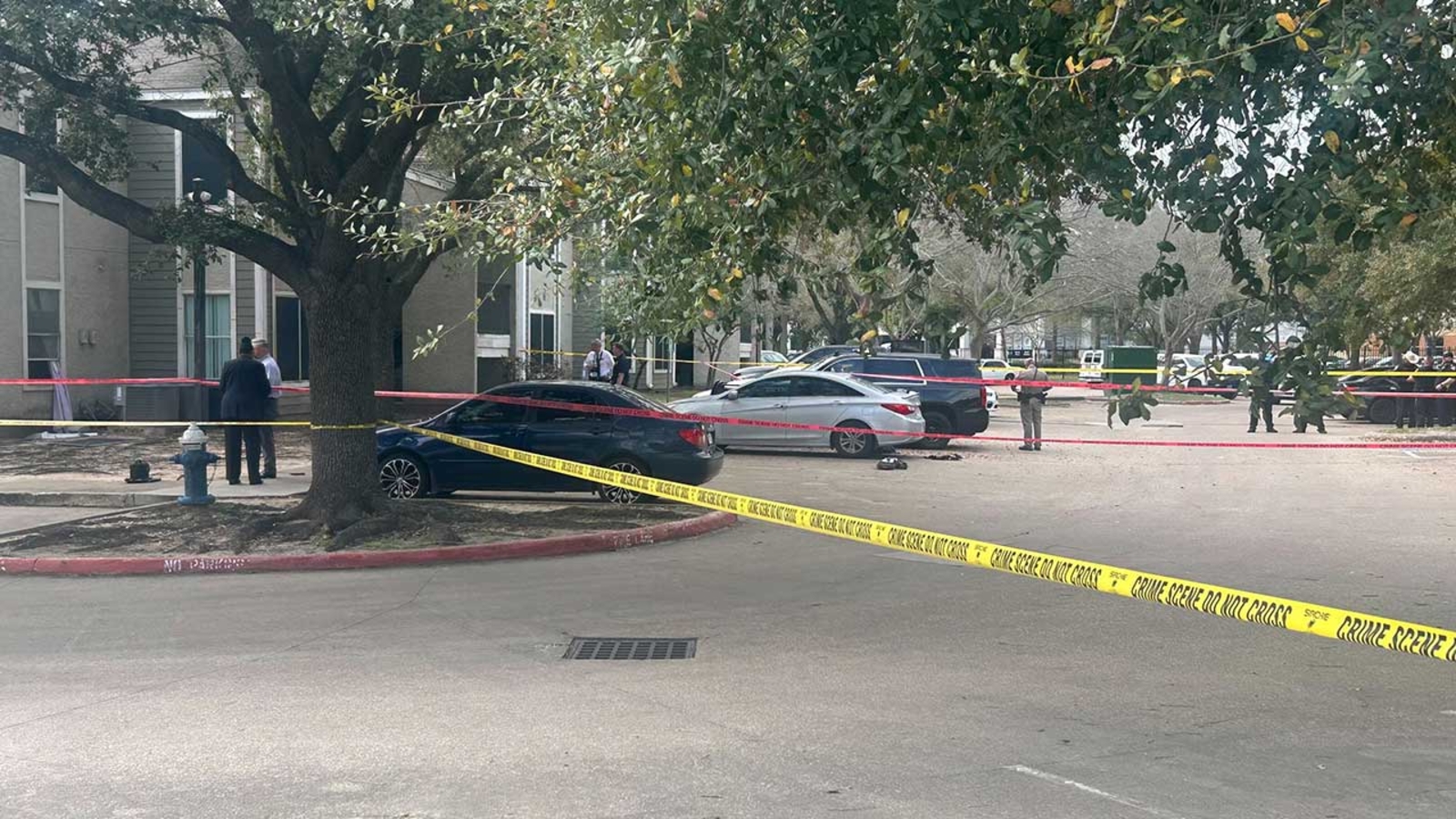 Trooper shoots robbery suspect trying to climb out of window on Willow ...