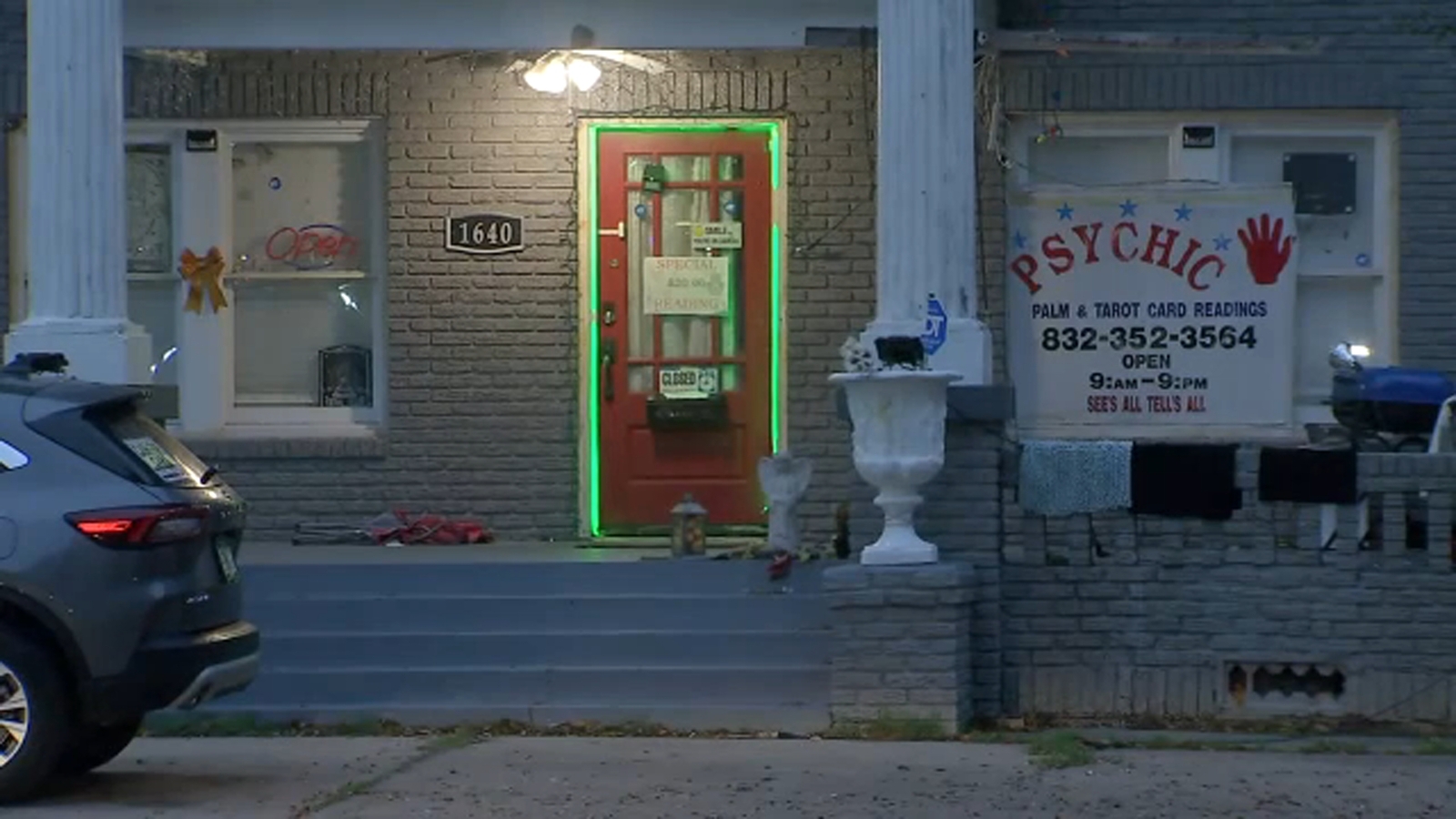 71-year-old man fatally stabbed at Montrose area psychic business ...