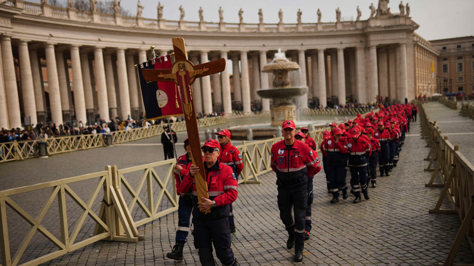 Pope Francis starts morning 'quietly' as he enters 23rd straight day in ...