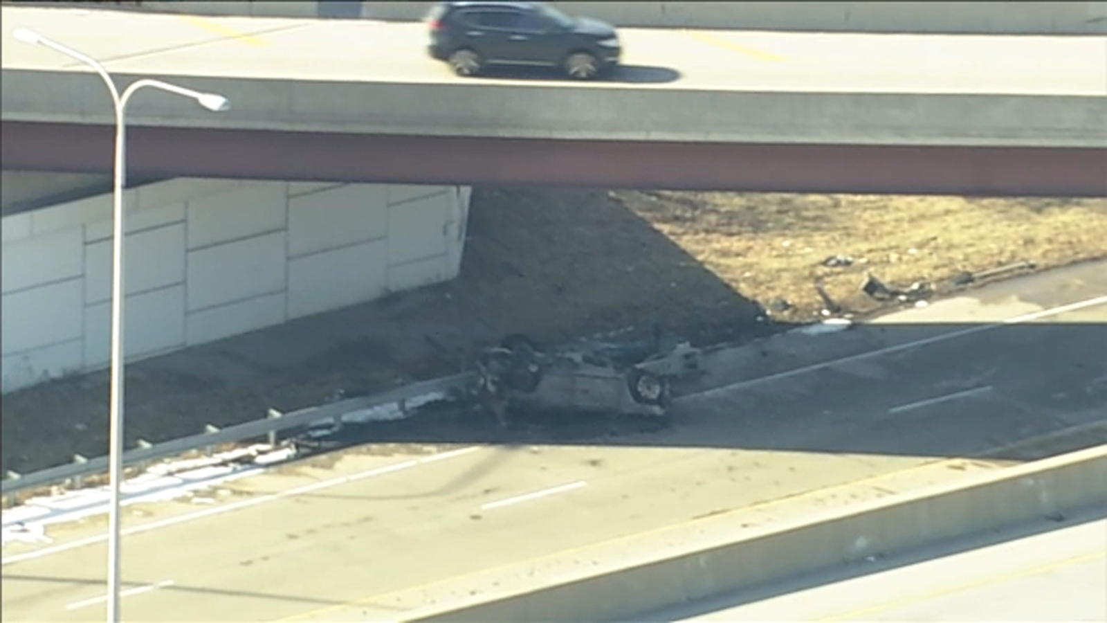 Chicago traffic: Jeep crashes, catches fire on ramp to I-94 Bishop Ford ...