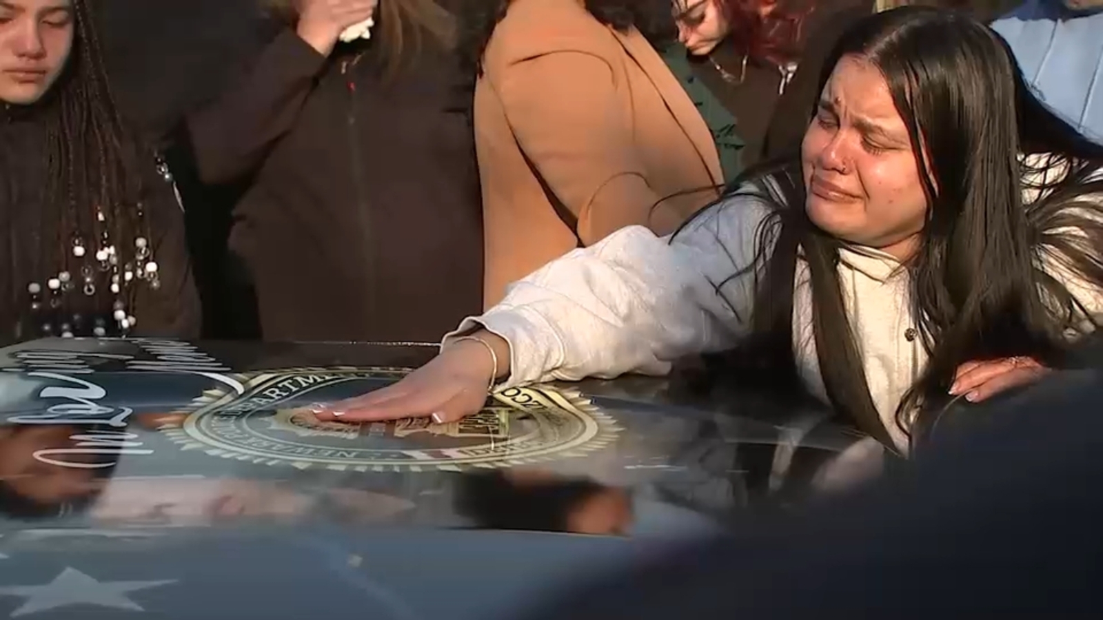 Newark officer shot: Hundreds attend vigil for 26-year-old Officer ...