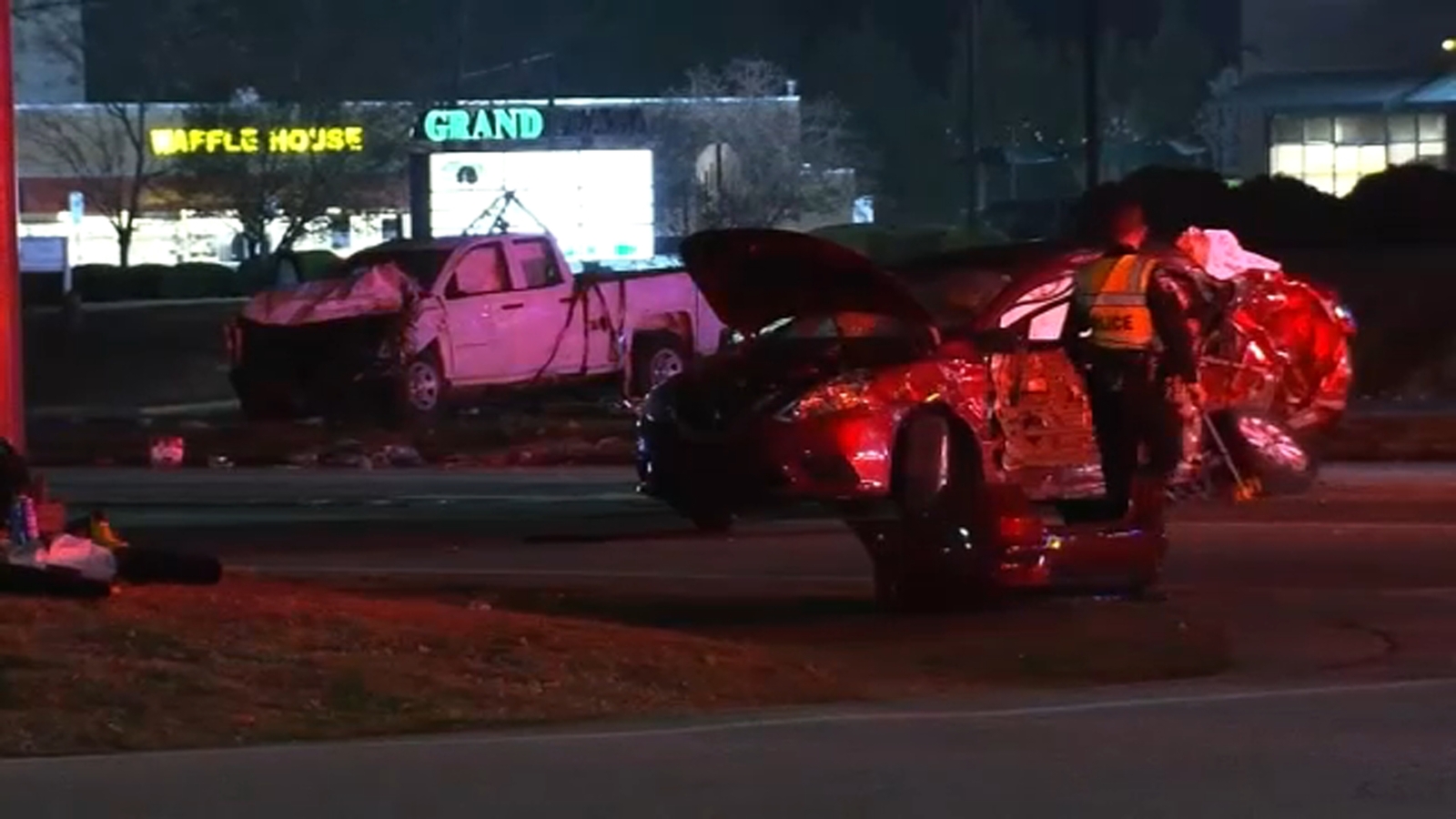 Clayton Boulevard crash | Part of Clayton Boulevard at Town Centre ...