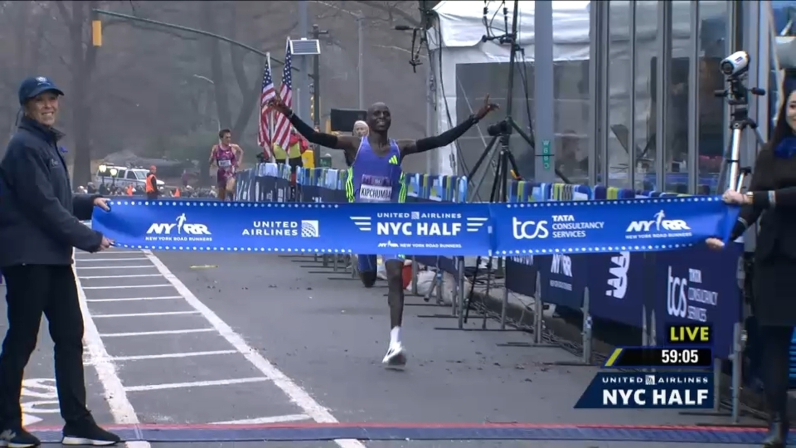 NYC Half Live: Thousands of runners compete in 2025 United Airlines New York City Half Marathon ...