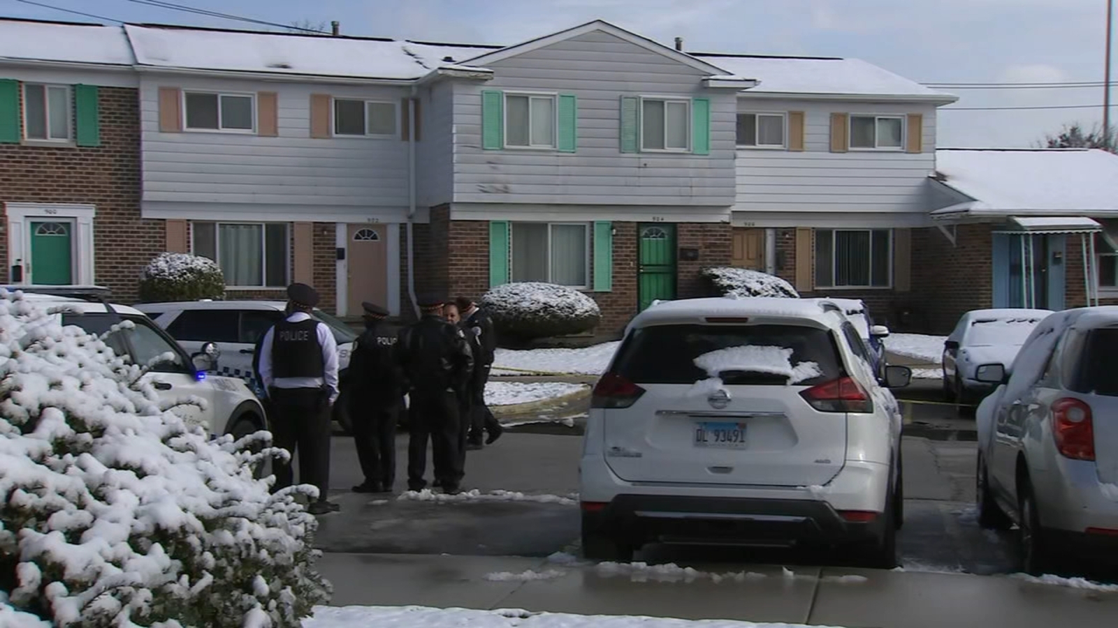 Chicago police shooting: Man involved in domestic incident shot, killed ...
