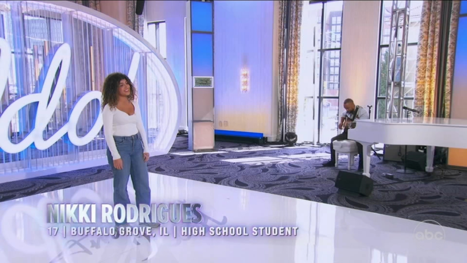 Buffalo Grove teenager Nikki Rodrigues advances on 'American Idol' 2025 ...