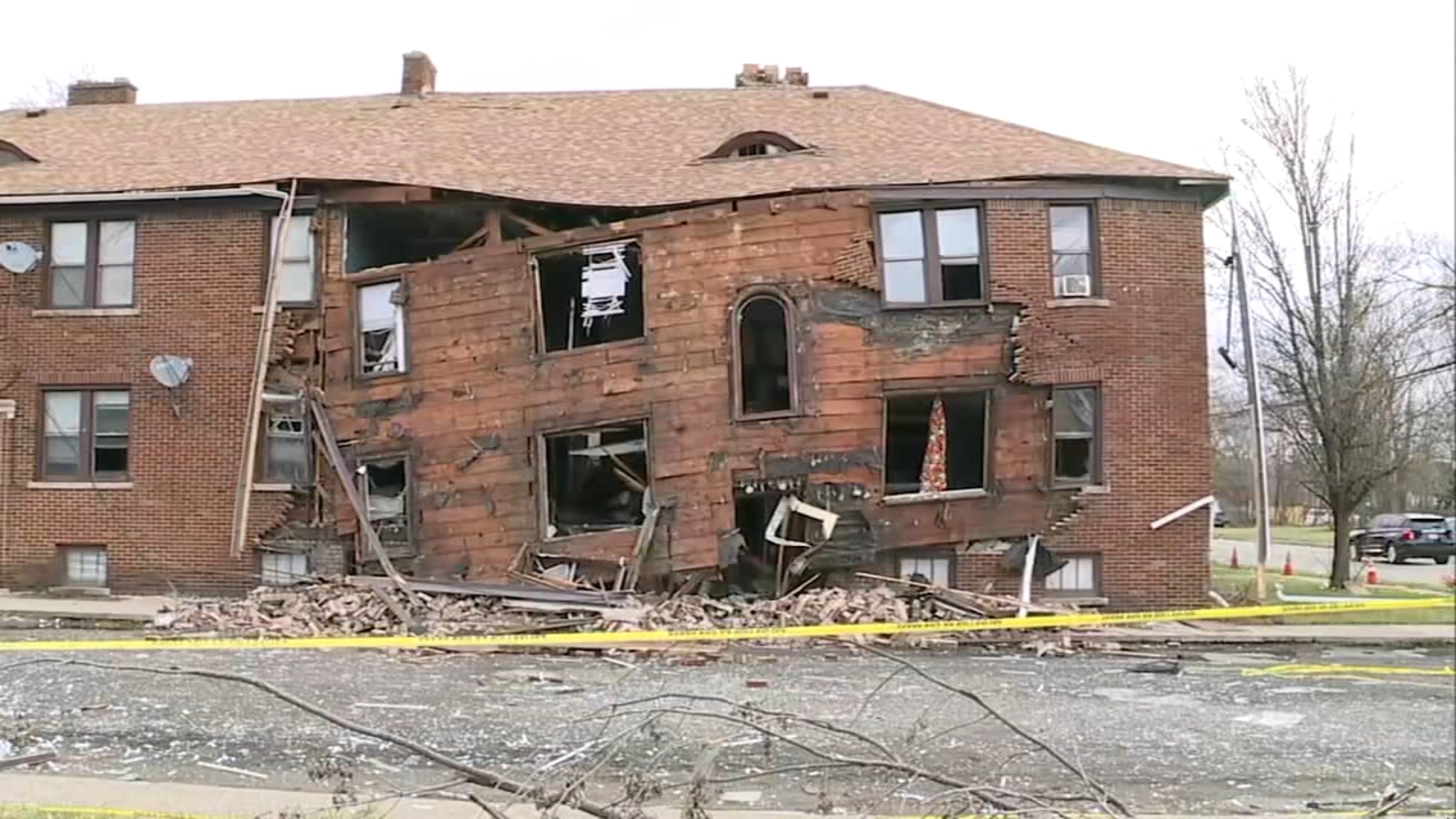 Detroit explosion: 3-year-old girl among 3 critically hurt in fire at ...