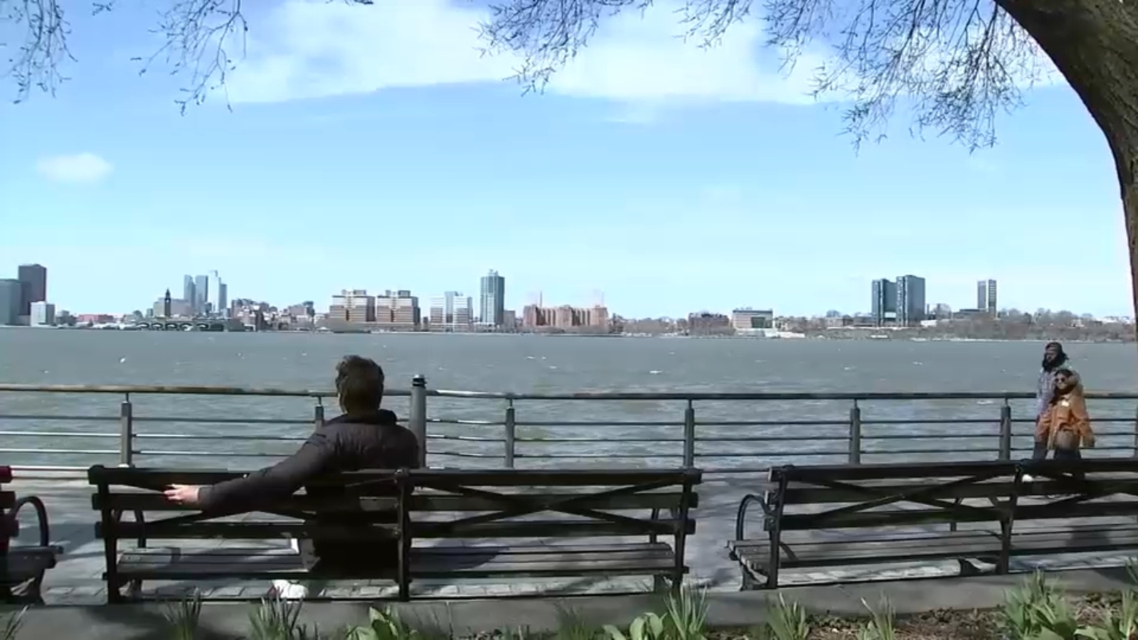 Tragic NYC love story goes viral thanks to special memorial bench on ...