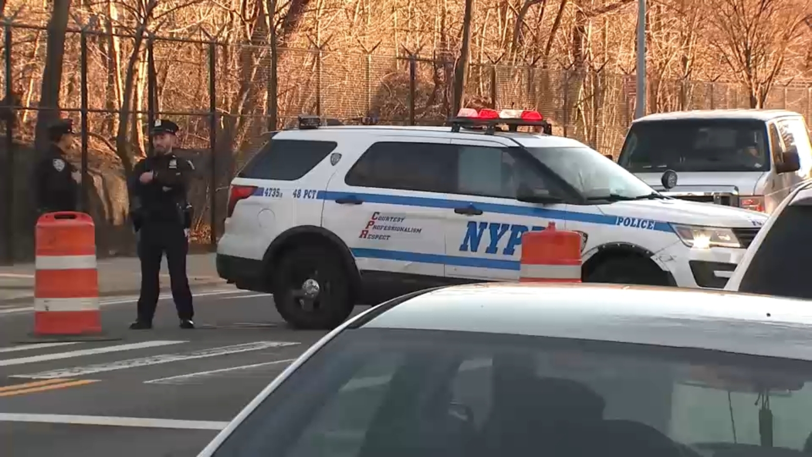 Bronx deadly shooting: 27-year-old man shot, killed in vehicle near the ...