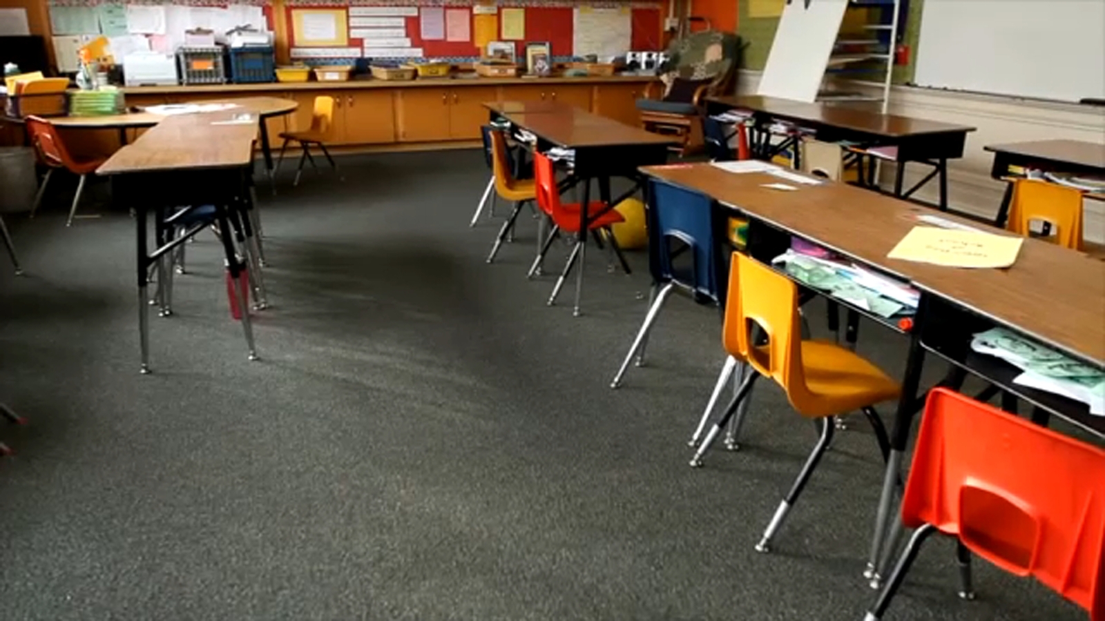 Elizabeth Warren launches 'Save Our Schools' campaign to investigate ...