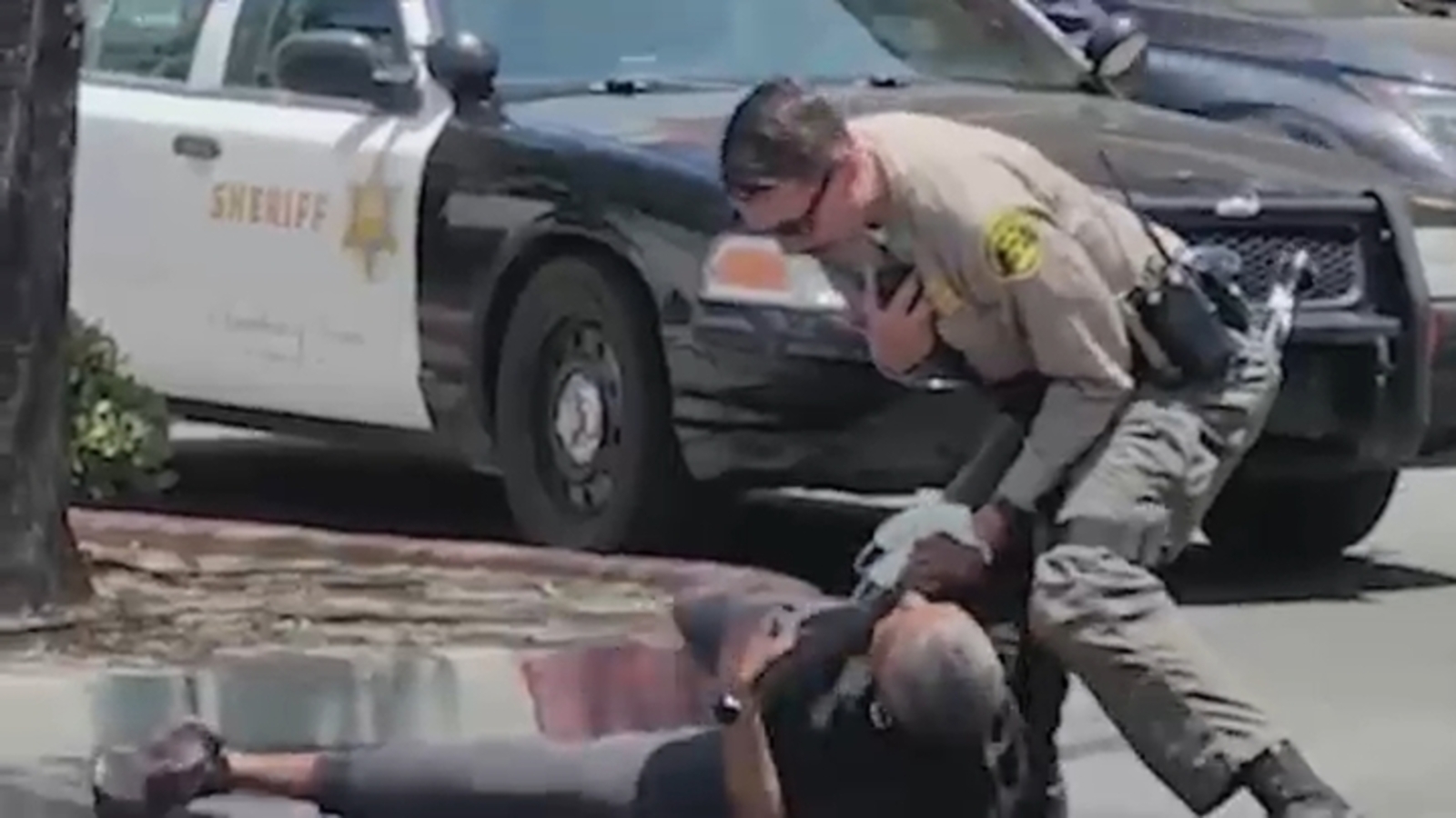 Los Angeles County Sheriff's Department deputies boycott Baker to Vegas ...