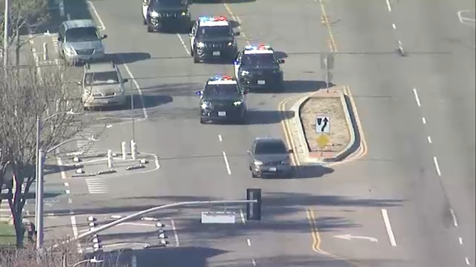 LA police chase: Several suspects in custody after slow-speed police ...