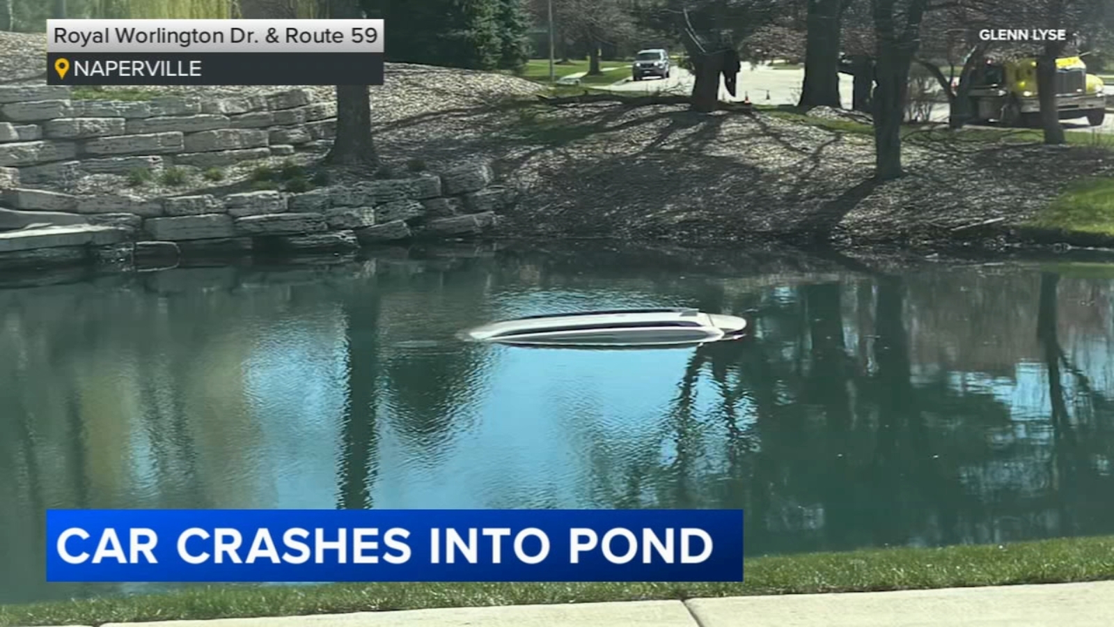 Naperville crash: Landscaper rescues driver who crashed into pond near ...